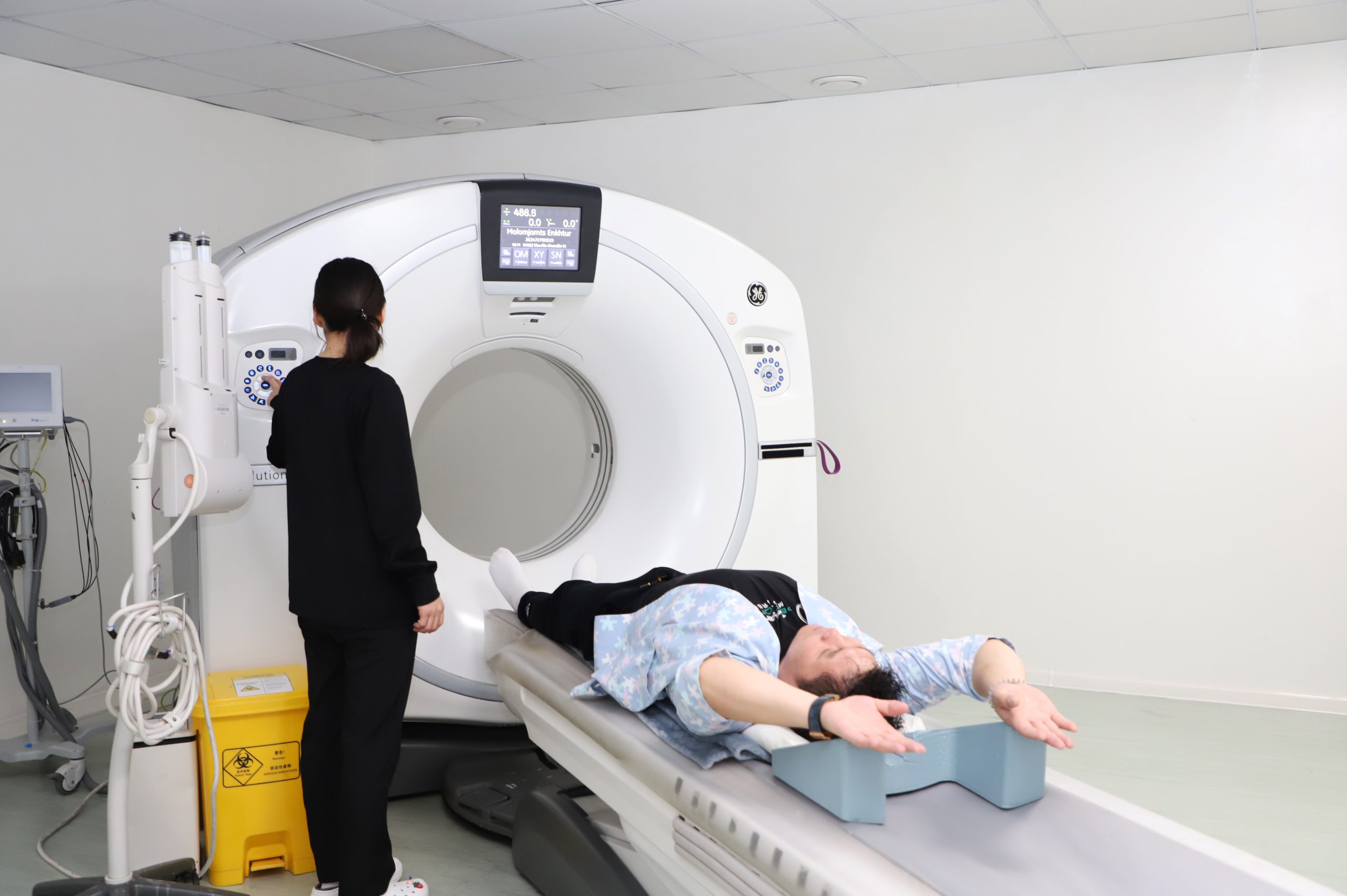 Албан хаагчид эрүүл мэндийн үзлэгт хамрагдлаа