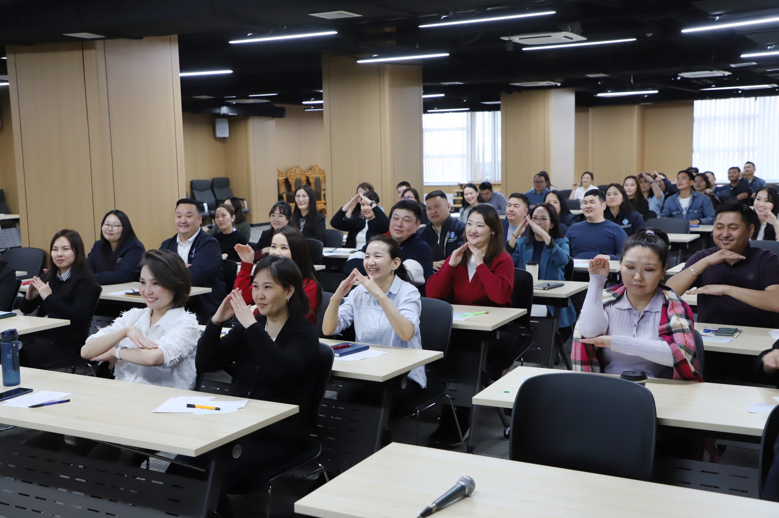 “ЭЕРЭГ ХҮМҮҮЖЛИЙН ЭНГИЙН АРГУУД” СЭДЭВТ СУРГАЛТ ЗОХИОН БАЙГУУЛАГДЛАА